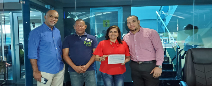 ENTREGA DE CHEQUE PARA FIESTA PATRONALES : Ayuntamiento Municipal de ...